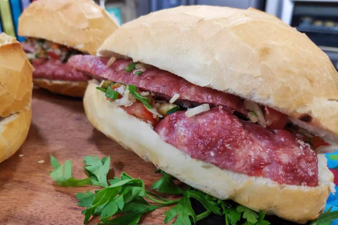 Como fazer pão com linguiça? – Panelaterapia